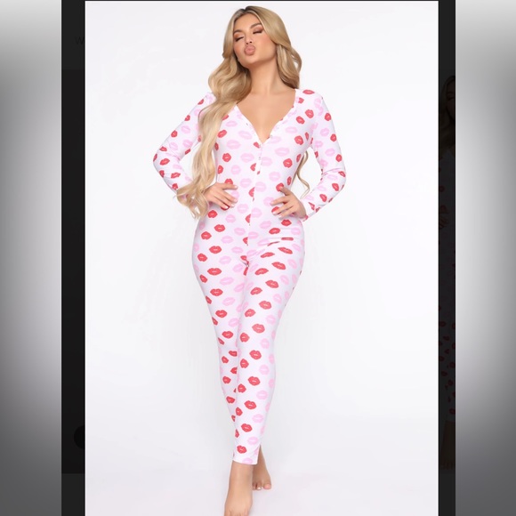 Fashion Nova | Intimates & Sleepwear | Brand New Fashion Nova Kiss Pj ...